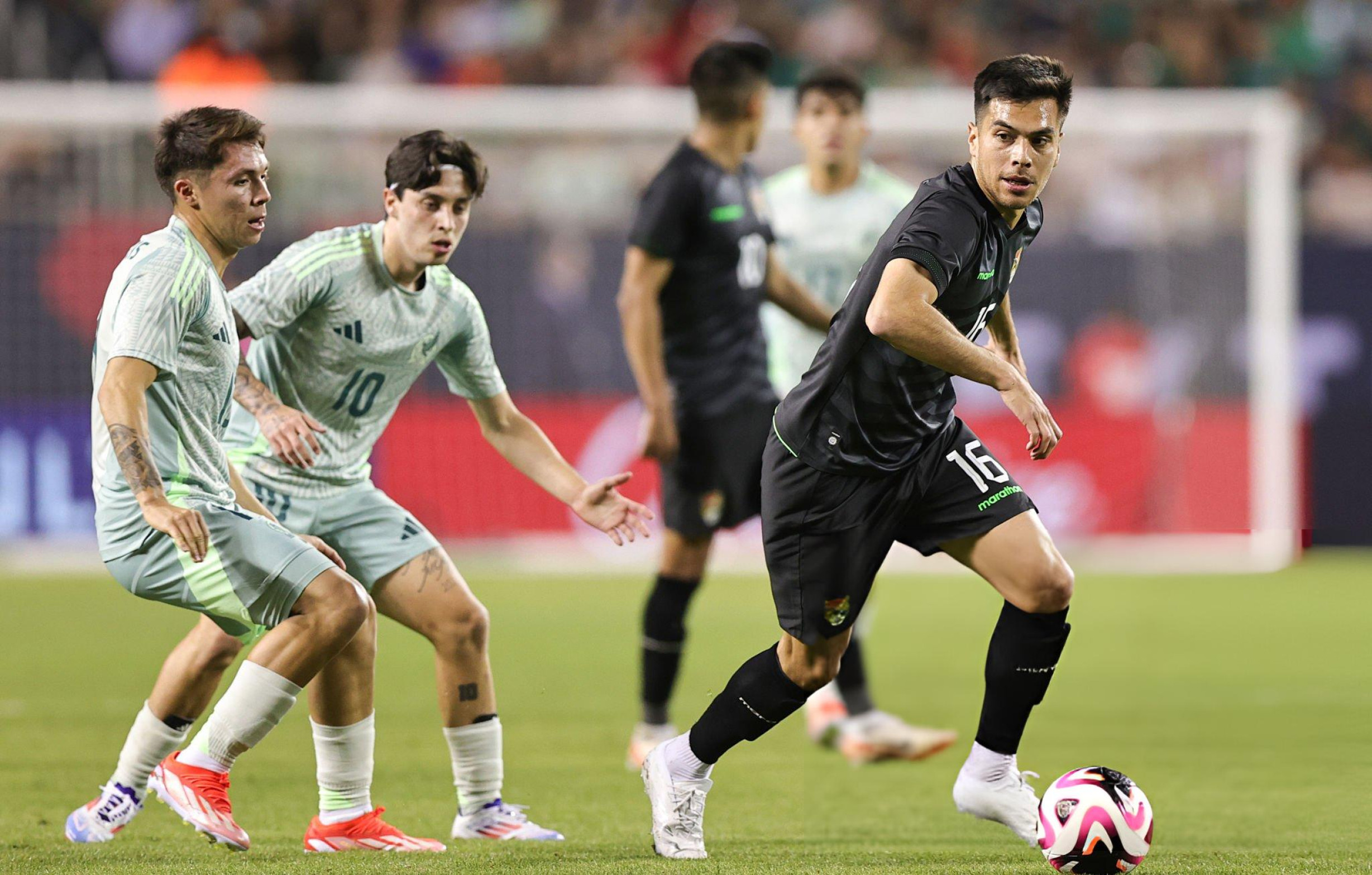 Boris Céspedes será baja en la selección de Bolivia